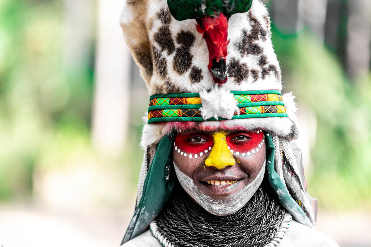 The Black Faced Tribe - tribes of papua new guinea