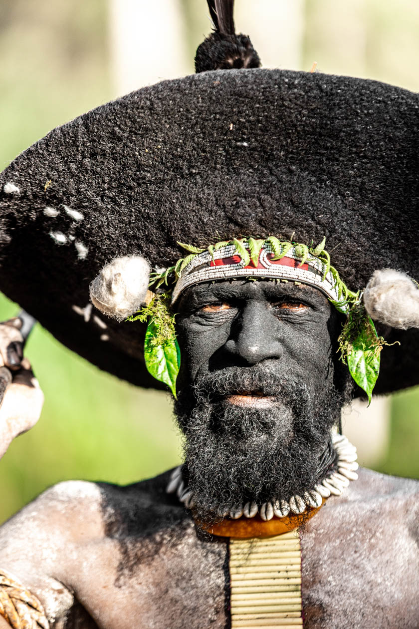 The Black Faced Tribe - tribes of papua new guinea