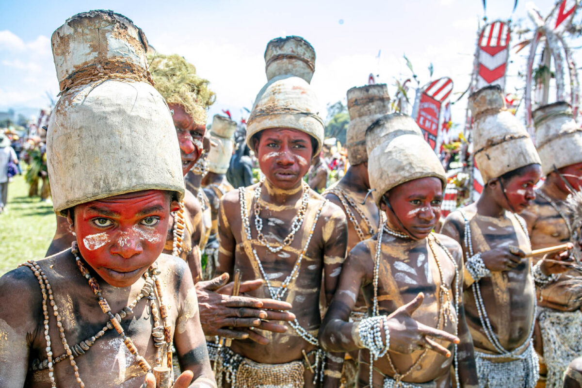 listing of PNG tribes and cultural groups - tribes of papua new guinea